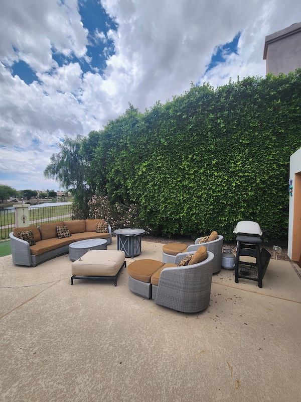 Stunning 3 Bed/2.5 Bath Overlooking Ocotillo Golf Course W/ Heated Pool & Hottub - Chandler
