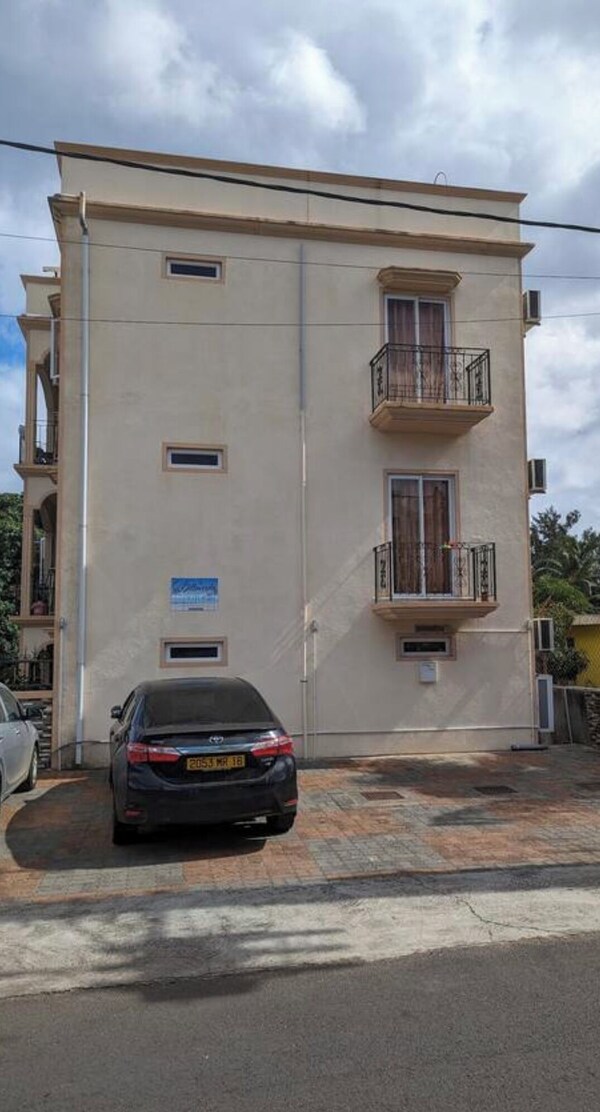 Cozy 2-bedroom Apartment In Welcoming Flic En Flac With Wifi, Ac, Close To Beach - Mauritius