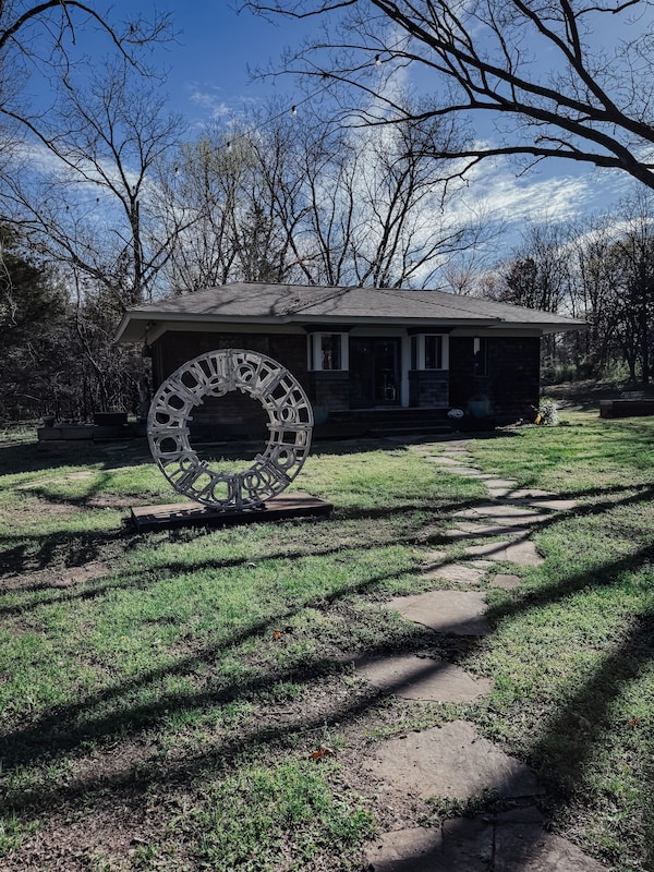 Cozy, Artsy Chalet In Stillwater With Wifi And Ac And Set In A Scenic Landscape. - Carl Blackwell Lake, OK