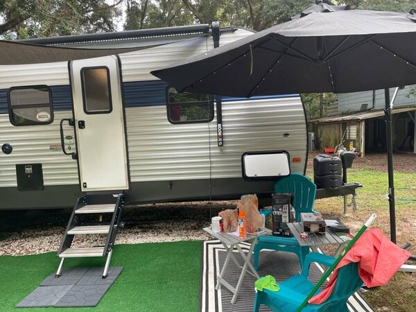 Delightful 1-bedroom Rv With Parking On Premises - Ocala, FL