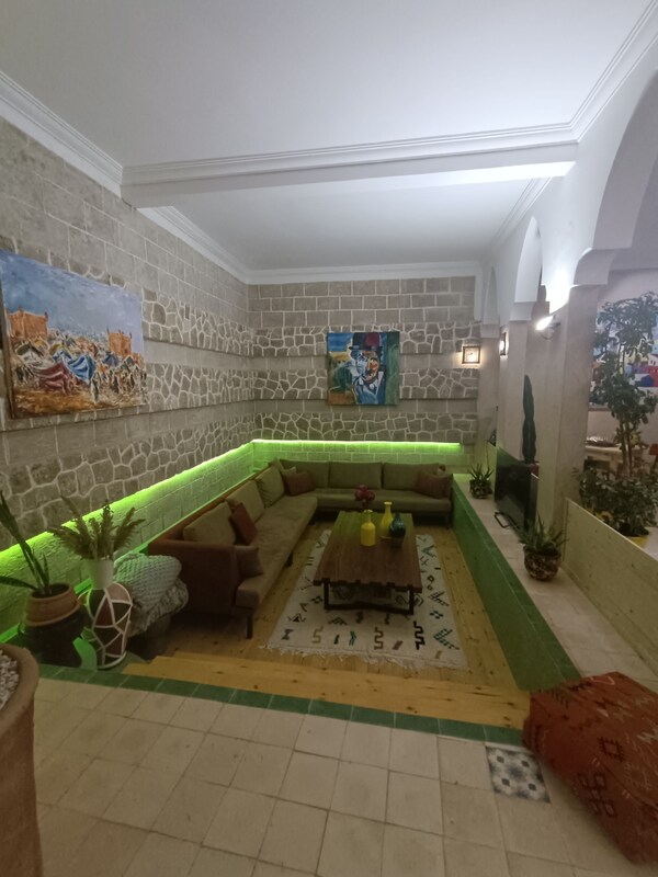Riad Located On The Ramparts Of Essaouira, Sea View, Close To All Shops On Foot. - Essaouira