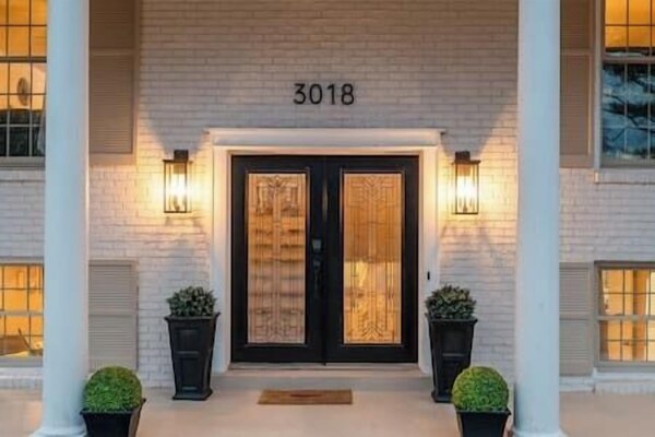 3600sf~game Room~2 Kitchens~spacious Backyard - Louisville, KY