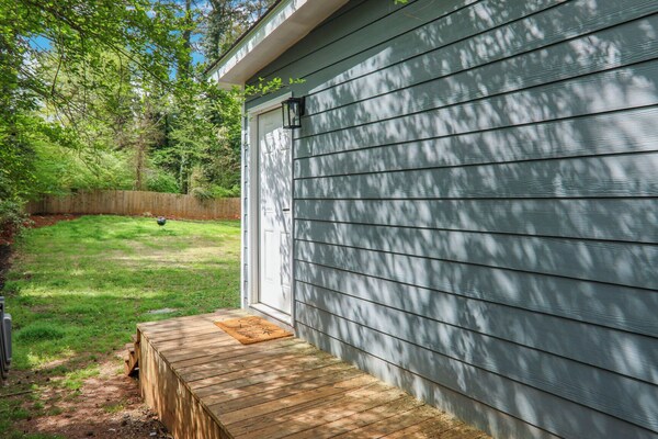 The Beechwood Bungalow  Cozy Stay In The Heart Of Atlanta - Atlanta, GA