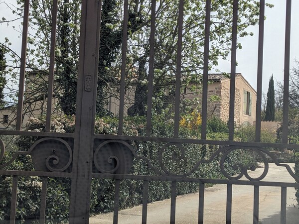 Charming 50m2 Apartment In A Napoleonic Tuilière, Ideal For Couples. - Saint-Maximin-la-Sainte-Baume