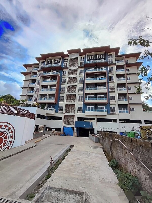 Sunny Edwani In Baguio City (Condo) - 바기오