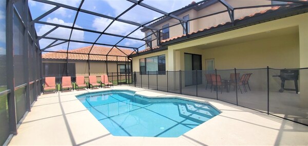 Grand Exec Golf 4br Pool Home Near Disney - 대븐포트