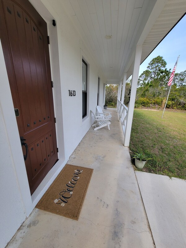 Brand-new, Quiet, Cozy Home With A Modern Country Design And Peaceful Charm. - Sebring, FL