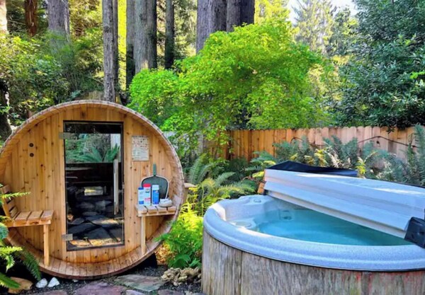 Redwoods And Waves Retreat, Hot Tub & Sauna, Pet Friendly - Trinidad, CA