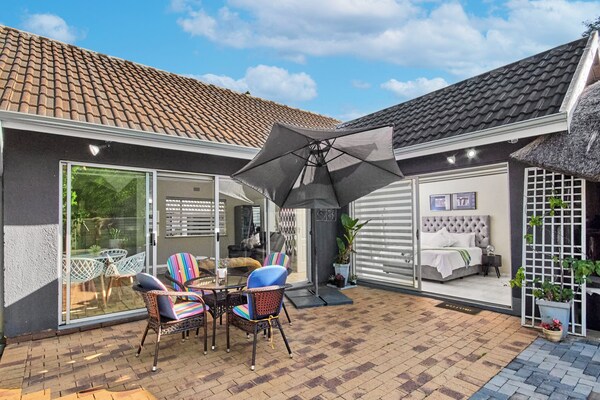 Charming 2-bedroom Cottage In Tranquil Randburg With Wifi - Randburg