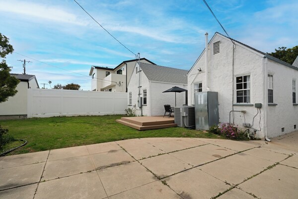 Spacious 4-bedroom House In Lovely Los Angeles With Wifi, Ac - Santa Monica, CA