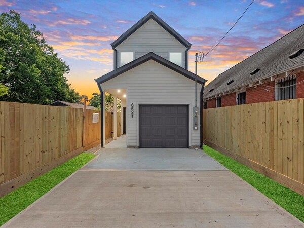 Cozy Home Near Med Center, Nrg, Uh, Downtown, Museum - 텍사스