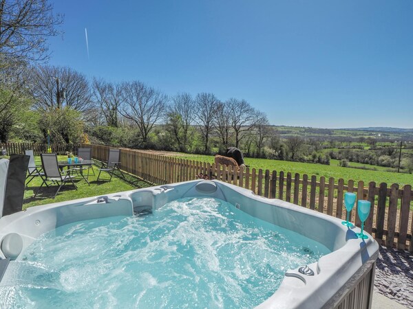 Caban Cynnes, Aberporth - Llangrannog