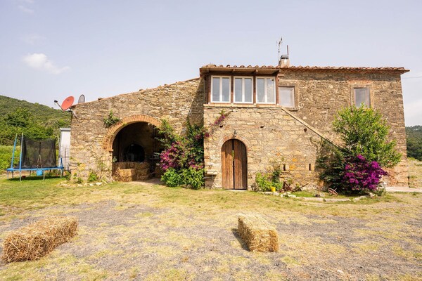 Apartment In Rustic Tuscan Farmhouse - Livorno
