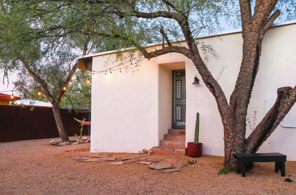 Cactus Wren Straw-bale Casita Central Retreat - 圖森
