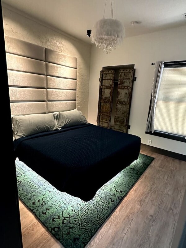 The Casita@keystone Kingbed/1 Ba - Carmel, IN
