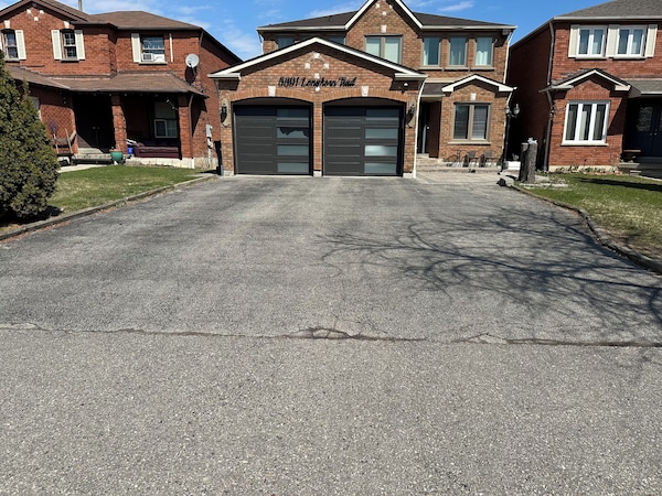 Cozy 2 Room Apartment In The Heart Of Mississauga - Brampton
