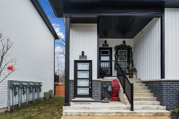 New Luxury 2br/2bth Suite | 5 Mins To Falls | Stylish & Spacious | Sleeps 6 - Niagara Falls