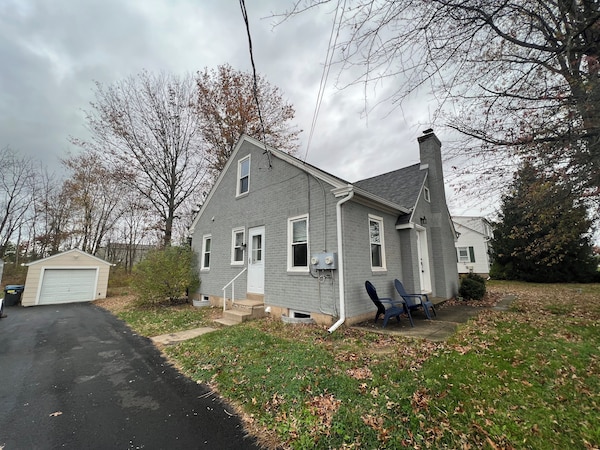 Charming 1-bedroom Apartment With Workspace In Central Hatfield - Doylestown, PA