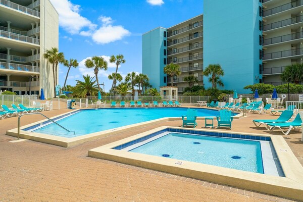 First Floor Convenience - Walk Out Directly To The Pool & Beach At Top Of The Gulf #101 - Panama City Beach, FL