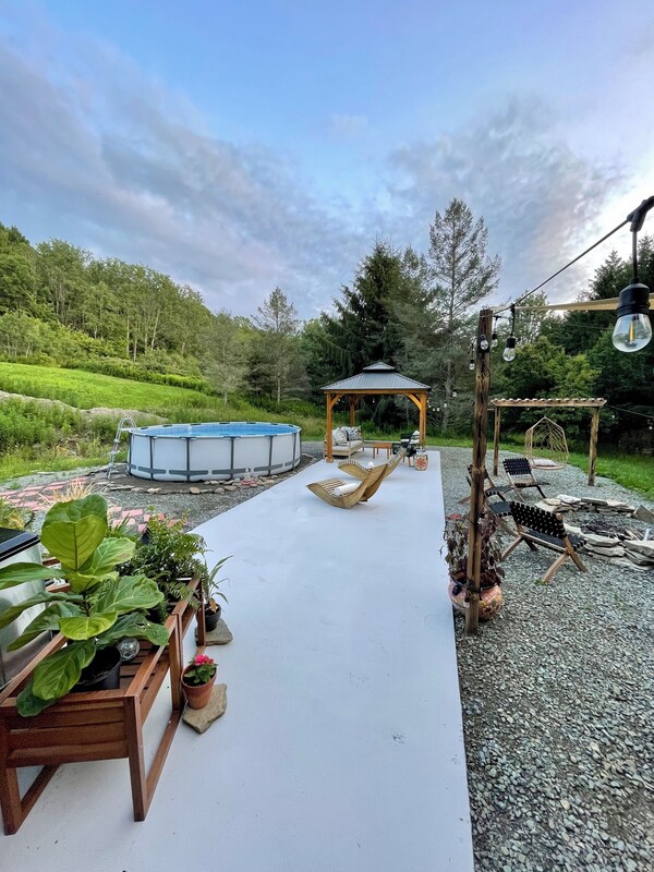 Tranquil Airstream Nature Escape - Naples, NY