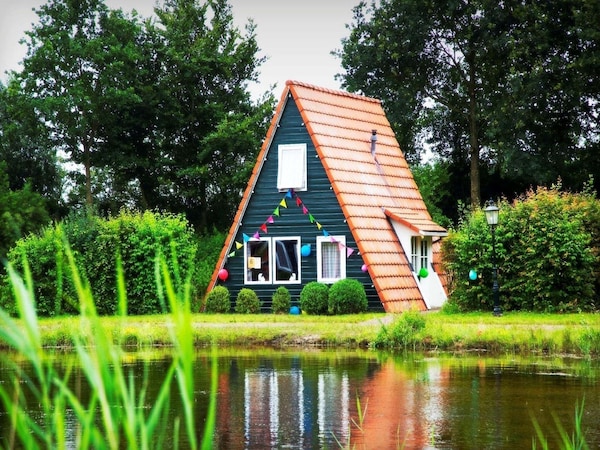 Cottage With Garden, Near Fishing Pond - Lemmer