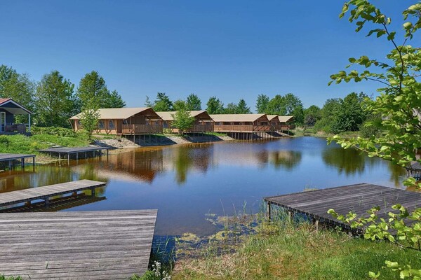Glamping Tent With Kitchen Near Pond - Lemmer