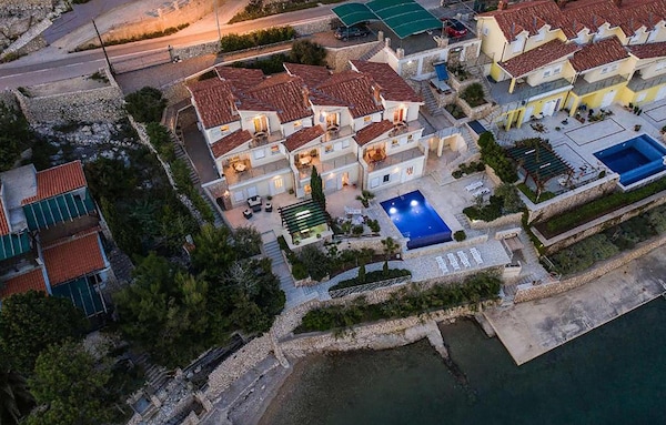 Cozy Apartment In Vidalici With Wifi - Pag