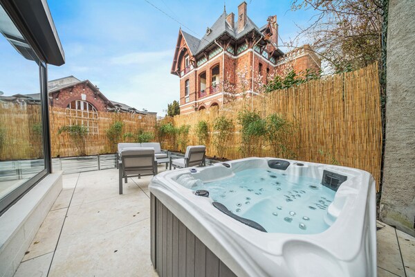 Maison De Caractère De 1875, Entièrement Rénovée, Jacuzzi Privatif Et Terrasse. - Pont-à-Mousson