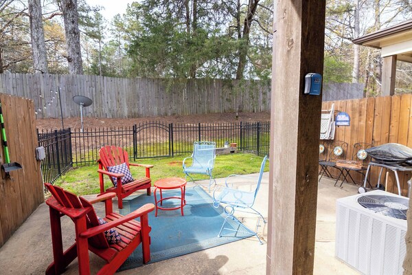 Mins To Ole Miss~private Yard~communal Pool~grill - Oxford