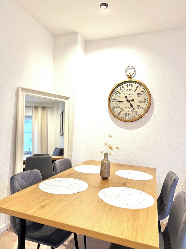 Moderne Ferienwohnung Im Herzen Von Neheim - Ideal Für Familien & Businessgäste - Arnsberg