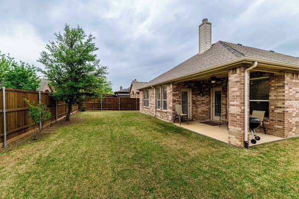 Greyhawk Retreat - 2612 Greyhawk - Little Elm, TX