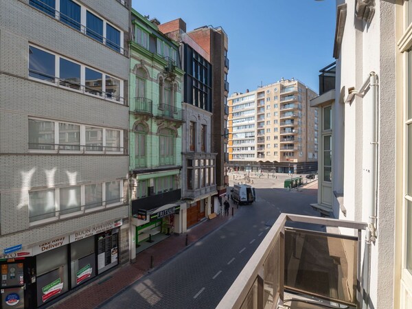 Gemütliche Wohnung Für 4 Gäste Mit  W-lan, Tv Und Balkon - Blankenberge
