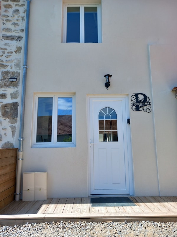 Maison La Tourterelle En Auvergne - Gannat