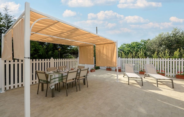 Cozy Home In Cecina With Wifi - Cecina