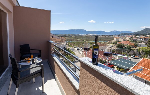 Lovely Apartment In Ploce With Wifi - Ploče