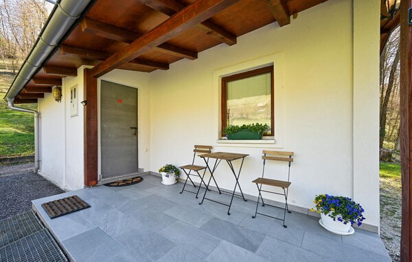 Lake Front Home In Andrasevec With Wifi - Zlatar