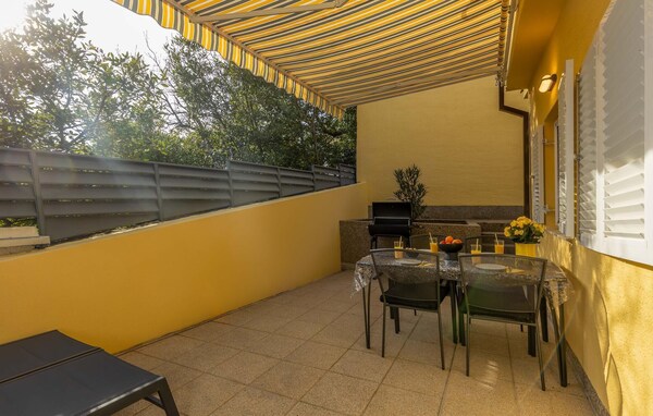 Cozy Apartment In Dramalj With Wifi - Crikvenica