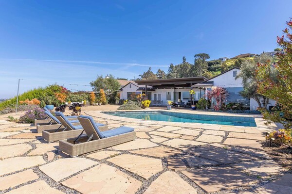Casa Veronica By Oraklus - Los Angeles, CA