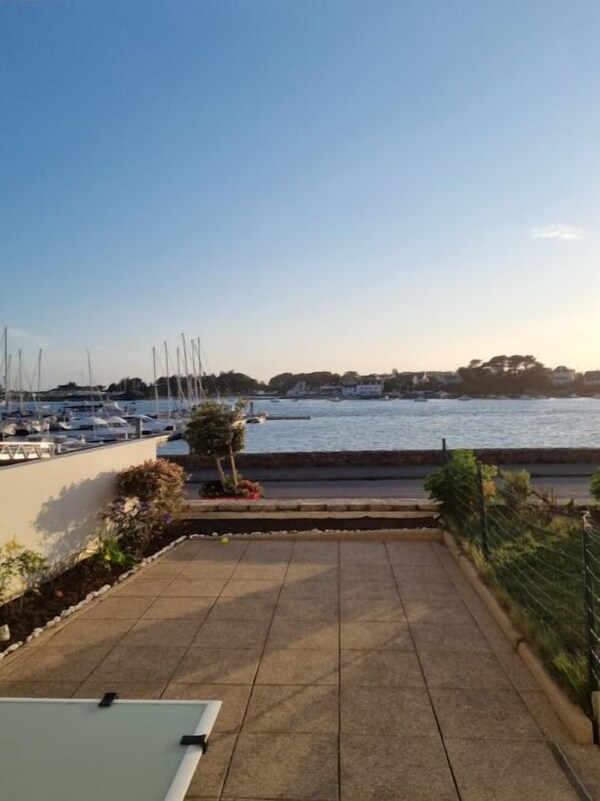 Location De Vacances Appartement 2 Pièces\n Face Au Port D'etel - Étel
