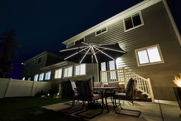 3 Bedroom, 4 Bed/3 Bath, Close To Mountains, Downtown And Airport - Sandy, UT