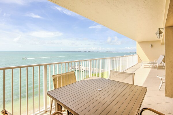 Keyzy & Comfortable Top Floor Oceanfront Condo - Marathon, FL