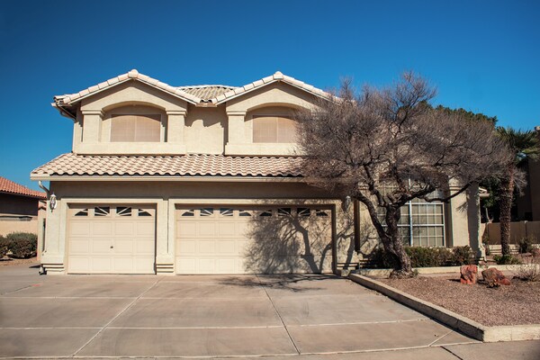 Spacious 5-bedroom House With Ac, Wifi, Resort Style Pool In Lovely Mesa - Gilbert, AZ