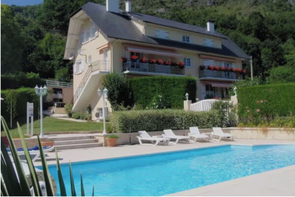 Villa Pyrénéenne, Vue Et Piscine - Argelès-Gazost