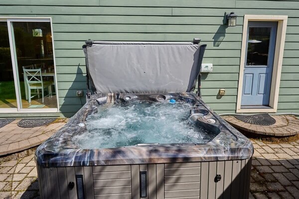 Villa W Hot Tub Firepit Game Room And Ev Charger! - McMinnville, OR