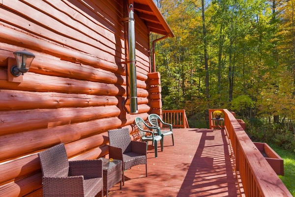 Picturesque Cabin W/ Lake Access, Arcade, Fireplace - Adirondack Mountains