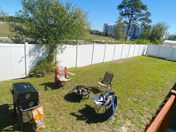 New! 3/2 House: 10 Min Beach, 50 Min Space Center - Palm Bay