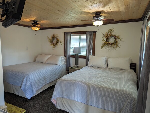 Charming Lodge With Ac And Wifi In Adorable Yokuts Valley - Californie