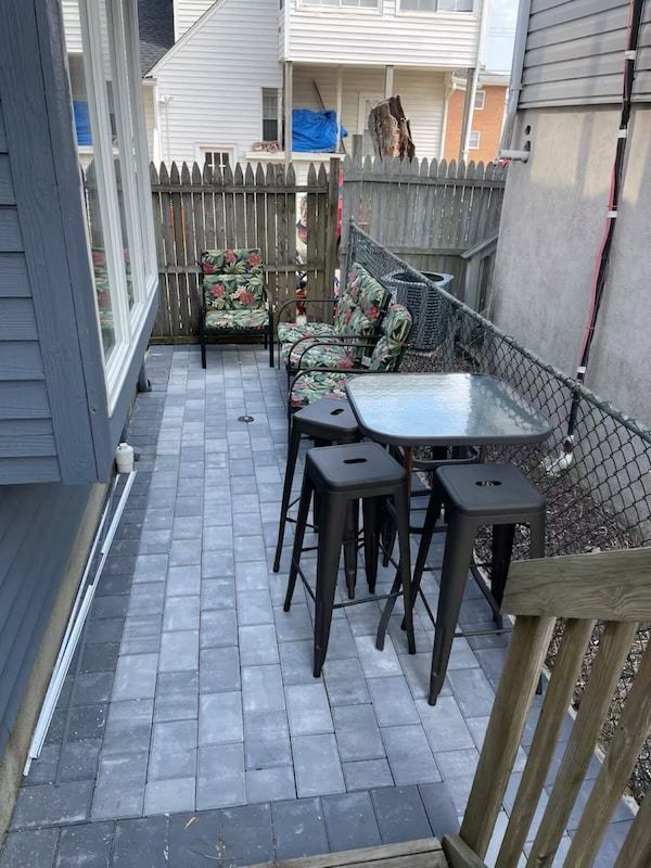 Beautiful 3 Bedroom House Steps From The Beach And Boardwalk In Seaside - Toms River, NJ