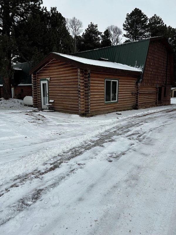 The Yukon, The Yukon Cabin Room W/ Suana - Wyoming