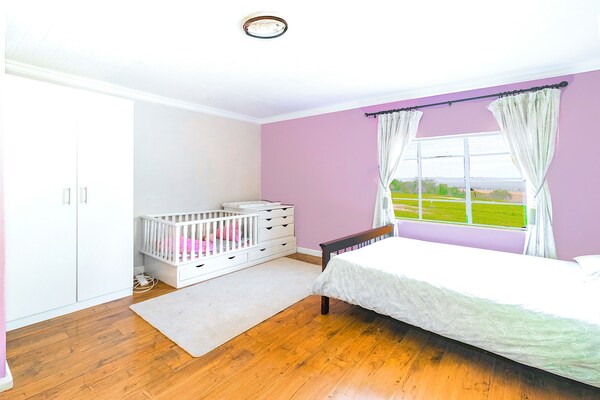 Saddle & Sunset Retreat -Charming Equestrian Farmhouse In The Countryside. - Knysna